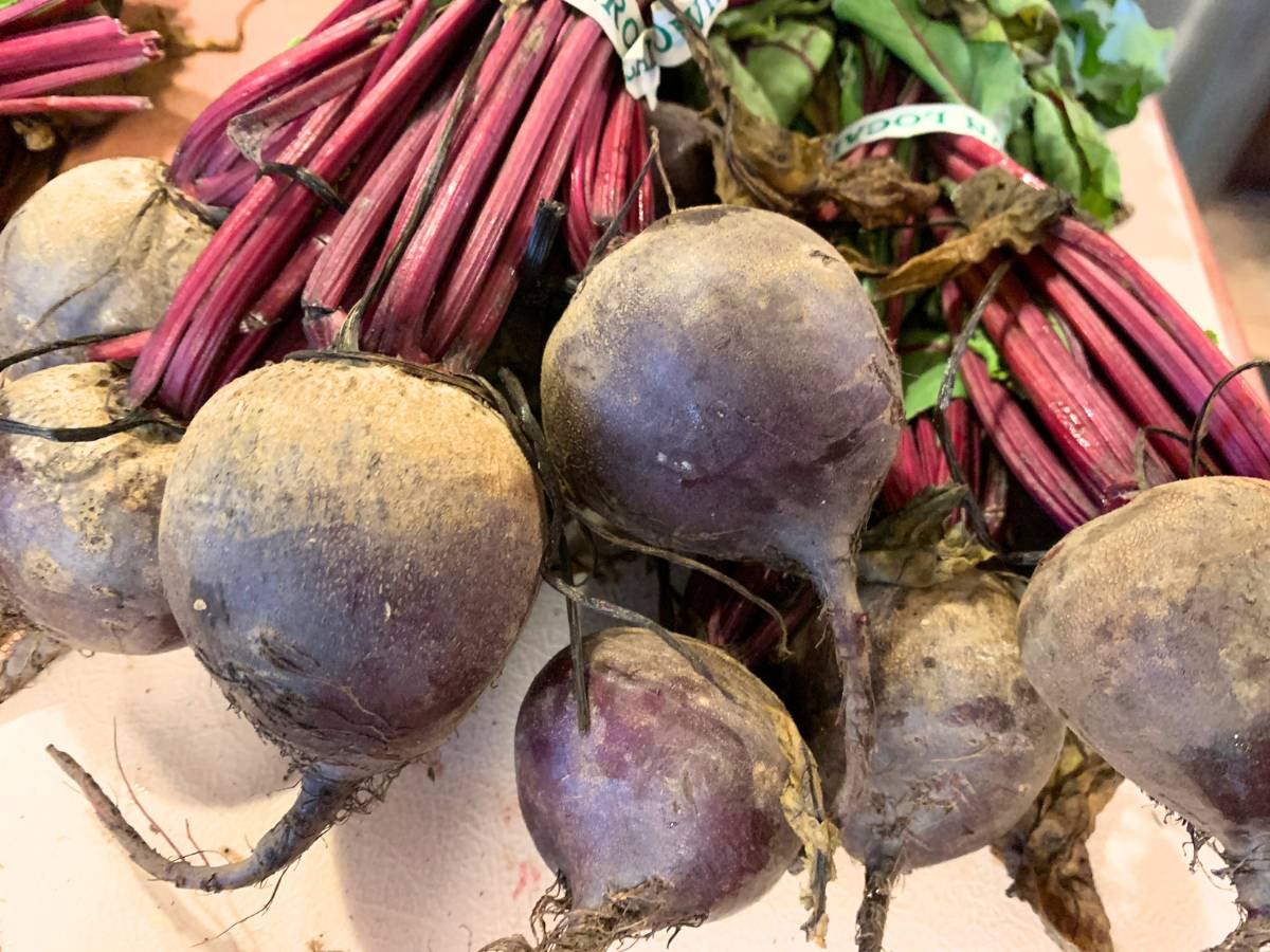 How To Cook Beets In The Instant Pot (Easy Method!)